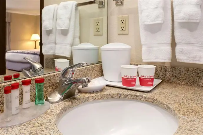 Ramada by Wyndham Moses Lake - Un hôtel 2 étoiles situé en États-Unis ...