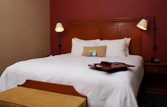 Hampton Inn & Suites Windsor-Sonoma Wine Country is a 3-star hotel ...