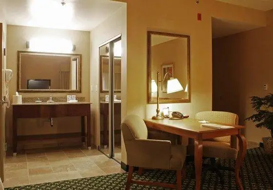 Hampton Inn & Suites Windsor-Sonoma Wine Country is a 3-star hotel ...