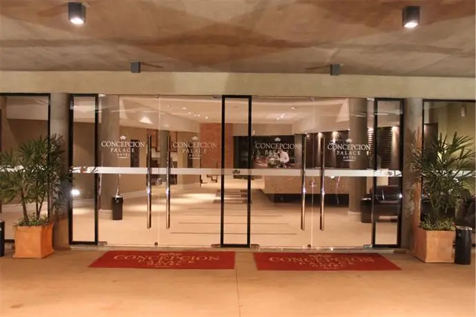 Goditi uno sconto del 10% presso l'hotel a 3 stelle Concepcion Palace ...