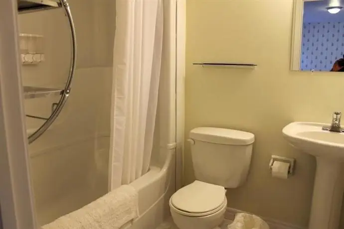 Réservez en ligne avec Mackenzie House B&B by Elevate Rooms (Port ...