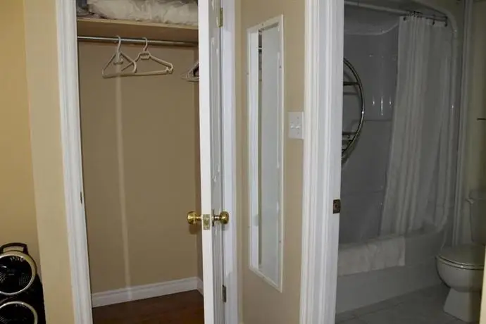 Réservez en ligne avec Mackenzie House B&B by Elevate Rooms (Port ...