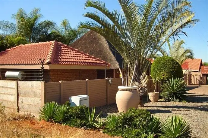 Réservez en ligne avec Bushmen Inn Premier Lodge (Musina, Afrique du Sud)